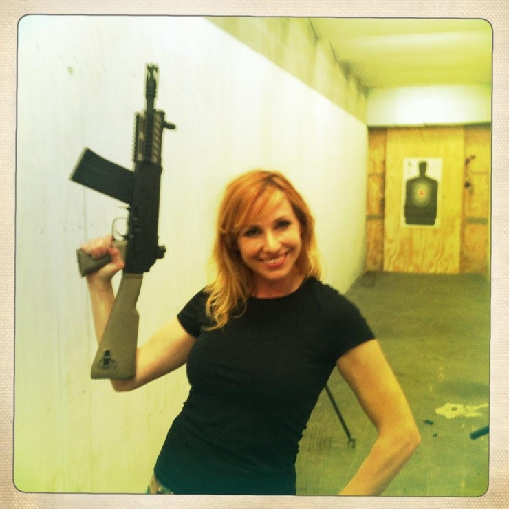 Kari Byron image