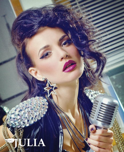 Picture of Julia Angel