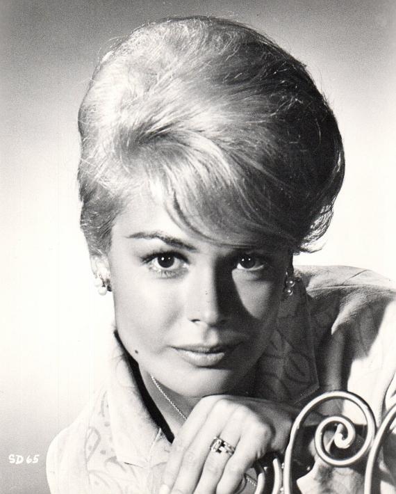 Sandra Dee image