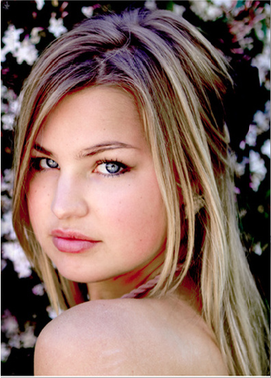 Picture of Jennifer Akerman