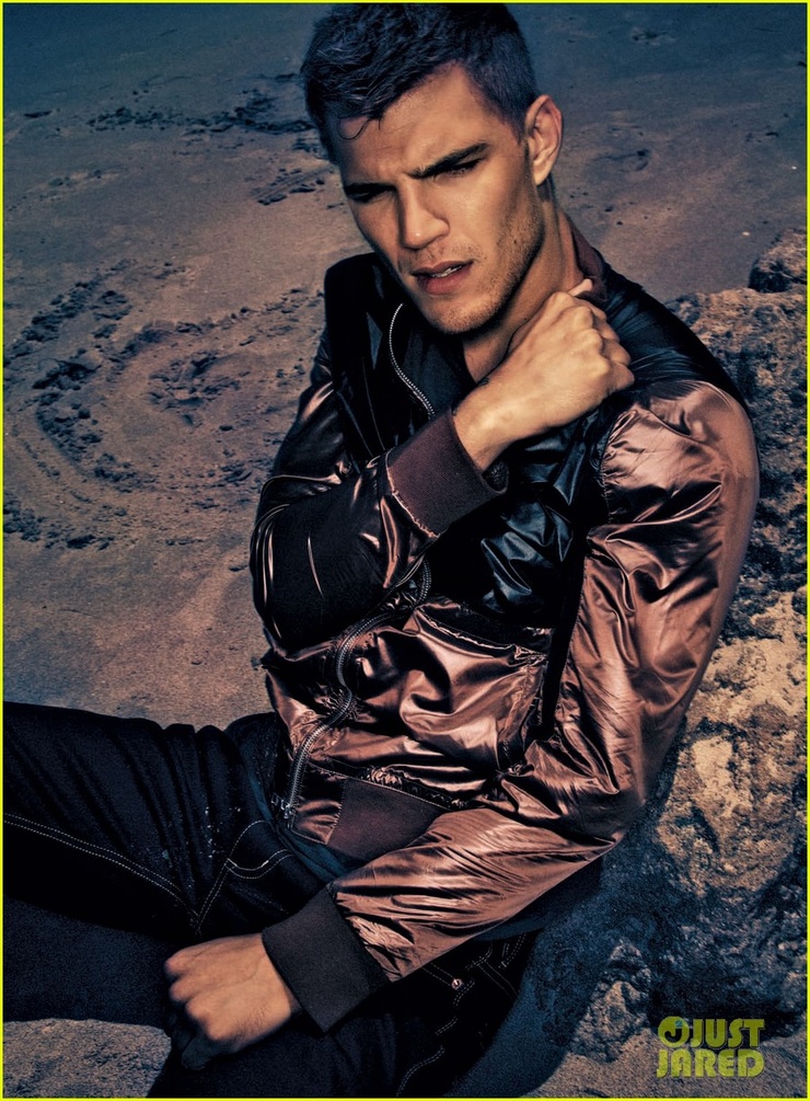 Picture of Chris Zylka