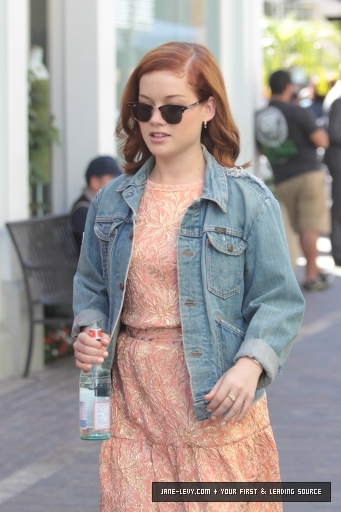 Picture of Jane Levy