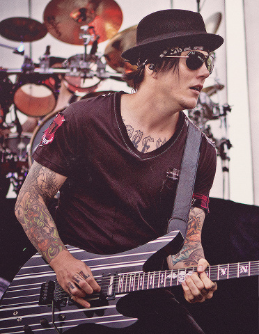 Synyster Gates image