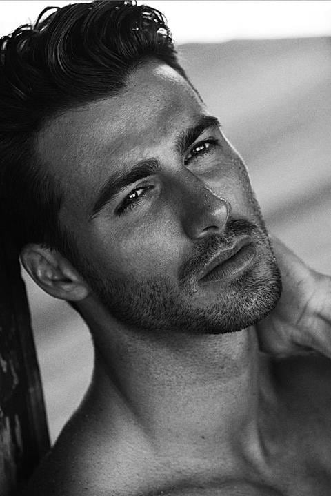 Picture of Justin Clynes