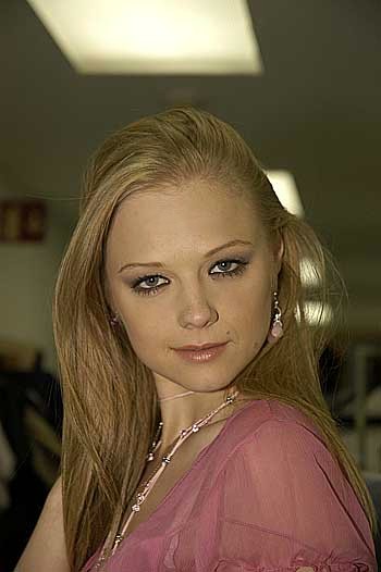 Ana Layevska image