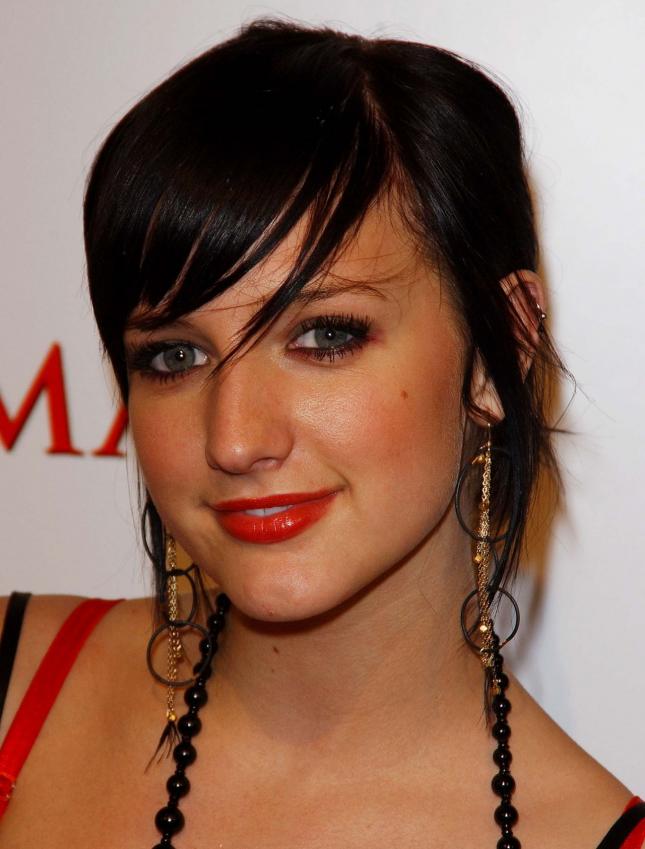 Ashlee Simpson image