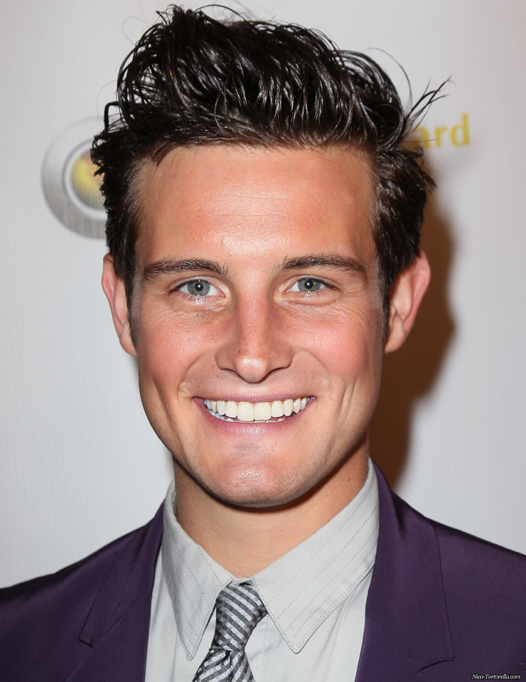 Picture of Nico Tortorella