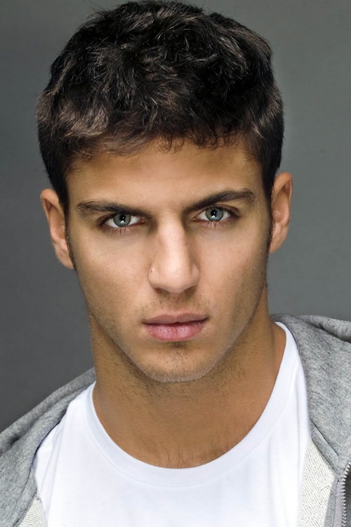 Maxi Iglesias picture