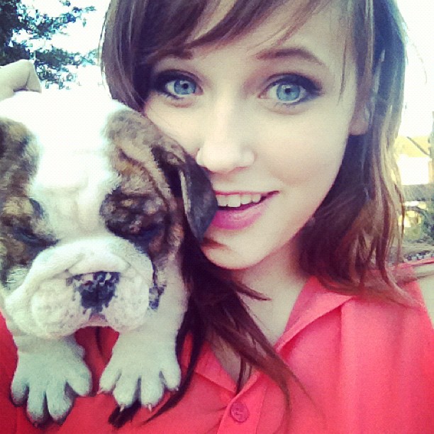 Nicole Elliott image