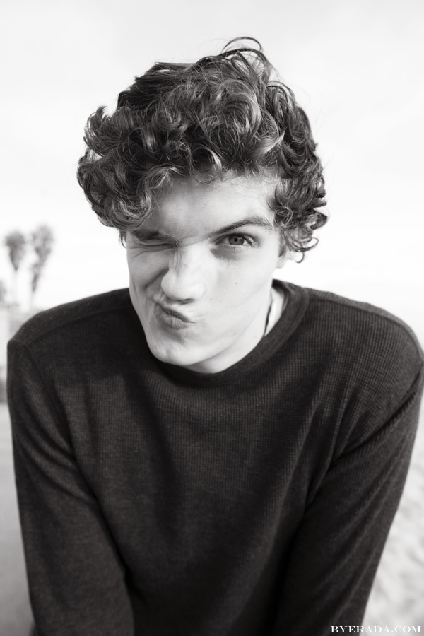 Daniel Sharman picture