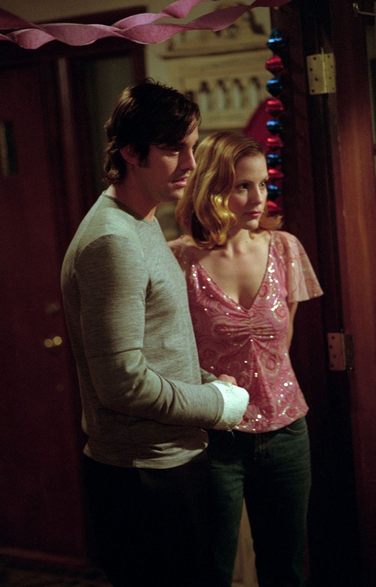 Picture of Emma Caulfield