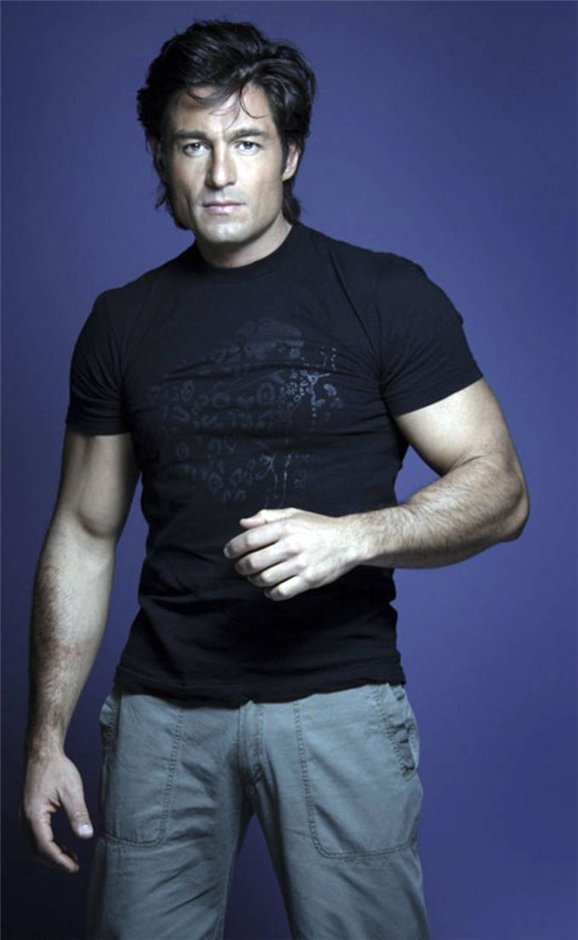 Picture of Fernando Colunga