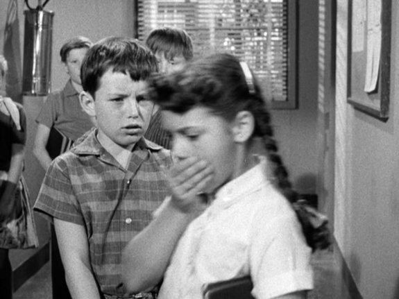 Smelly old ape Linda Dennison