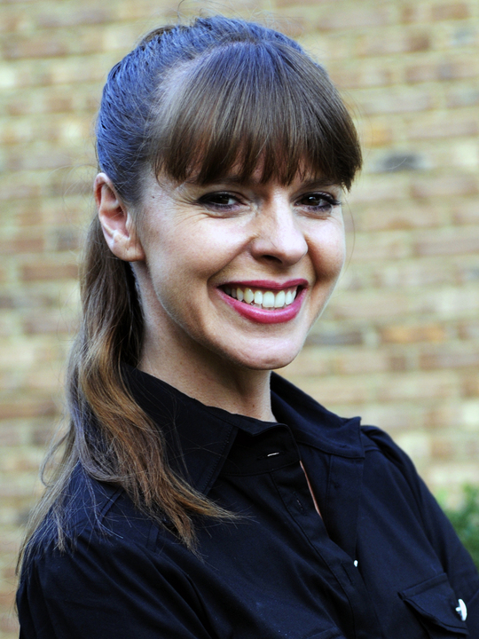 Victoria Stilwell picture