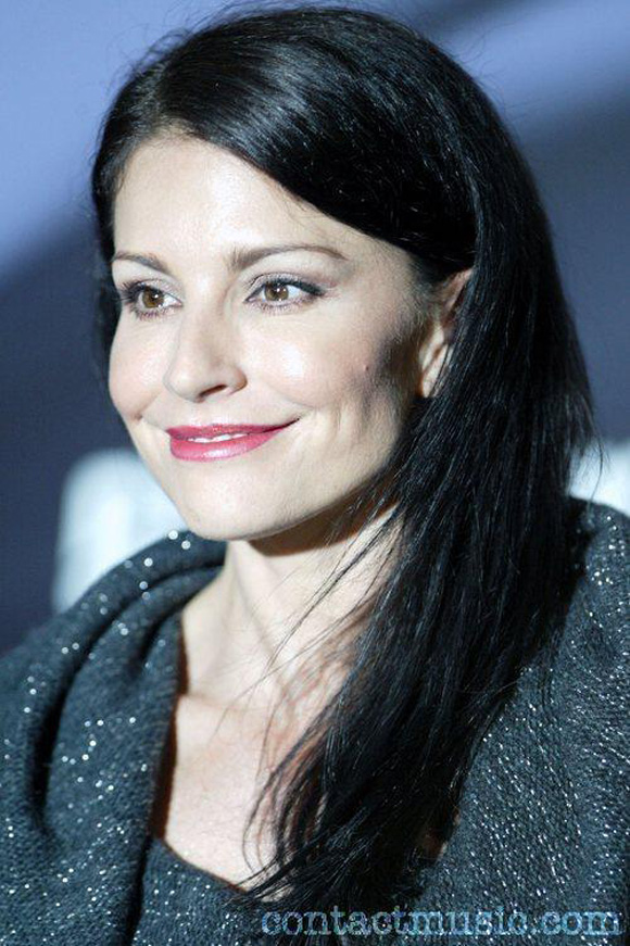 Picture of Simmone Mackinnon