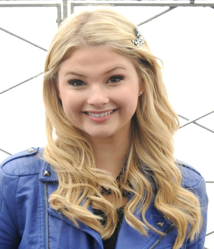 Picture of Stefanie Scott