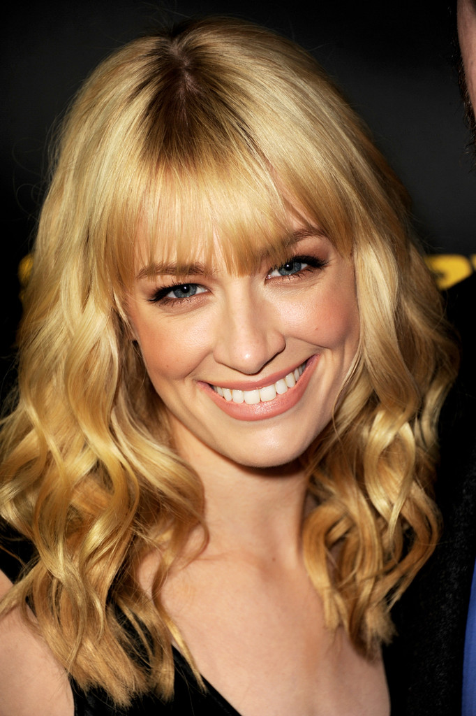 Picture of Beth Behrs