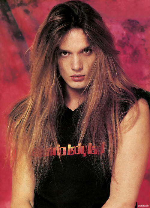 Sebastian Bach image