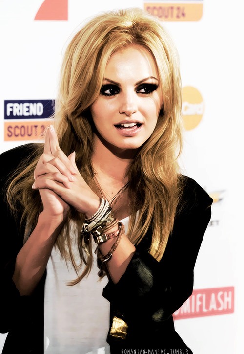 Picture of Alexandra Stan