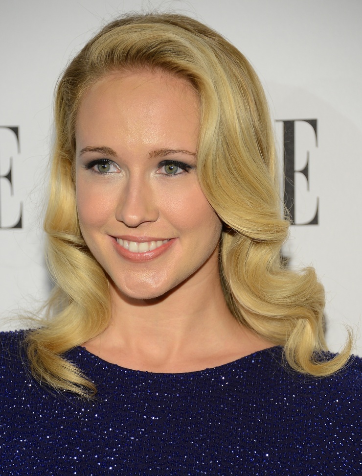 Picture of Anna Camp