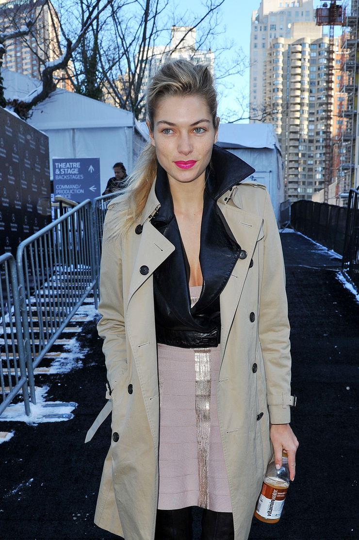 Jessica Hart image