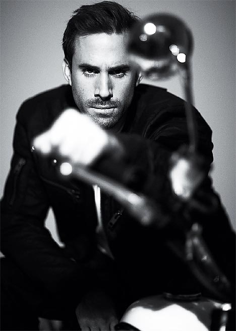 Picture of Joseph Fiennes