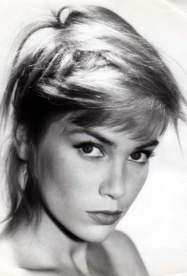 Picture of Estella Blain