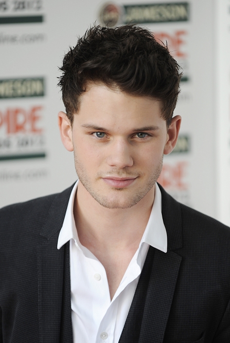 Picture of Jeremy Irvine