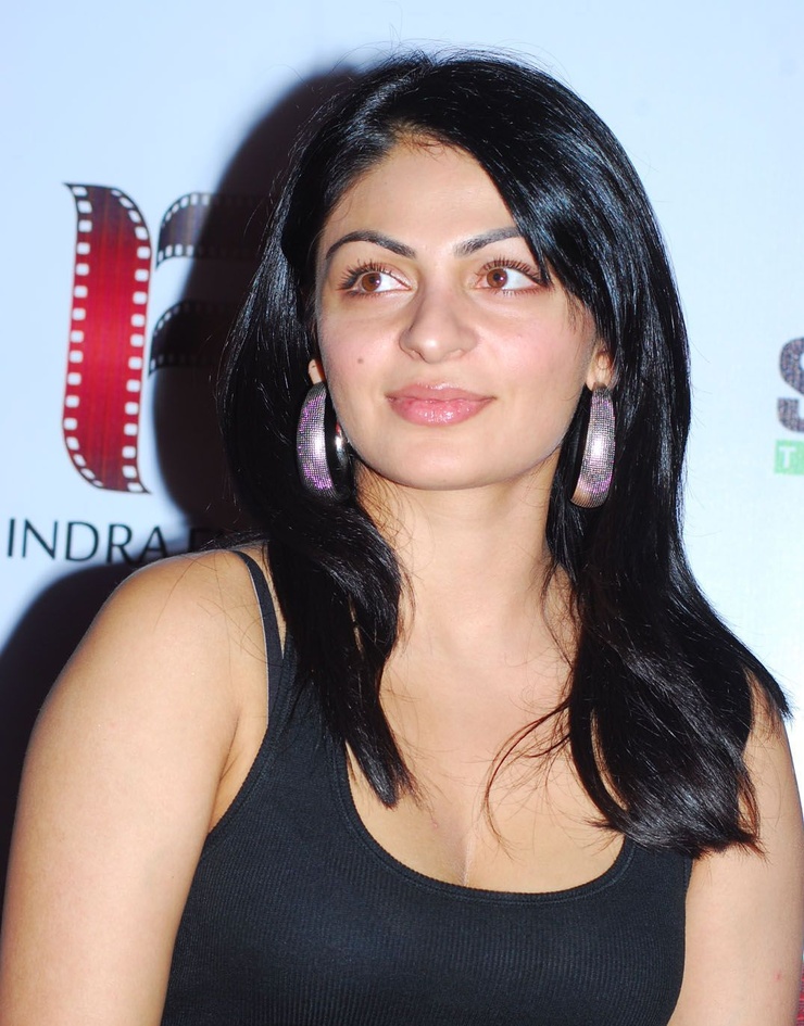 Picture of Neeru Bajwa