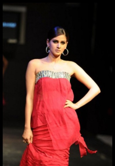 Picture of Saba Qamar