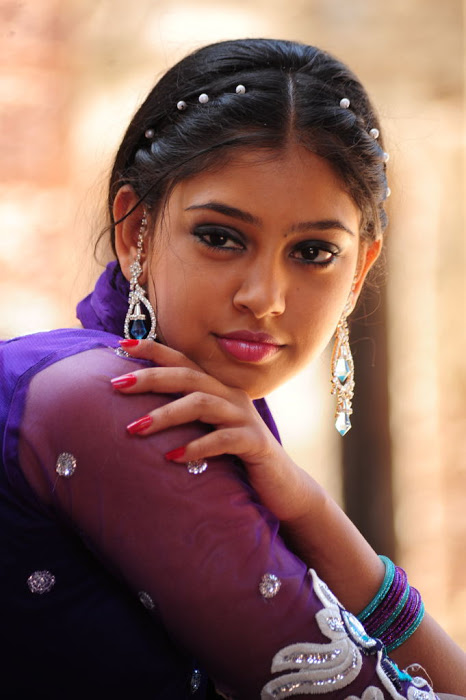 Picture of Neethi Taylor