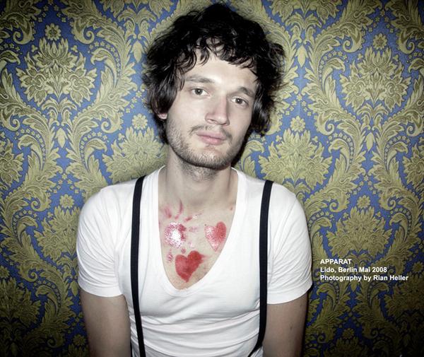 Apparat picture