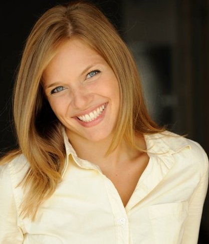 Picture of Tracy Spiridakos