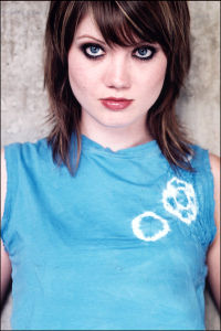 Picture of Nicki Clyne