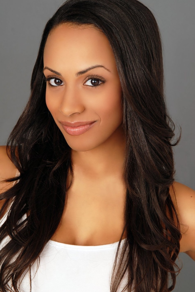 Image of Nicolette Robinson