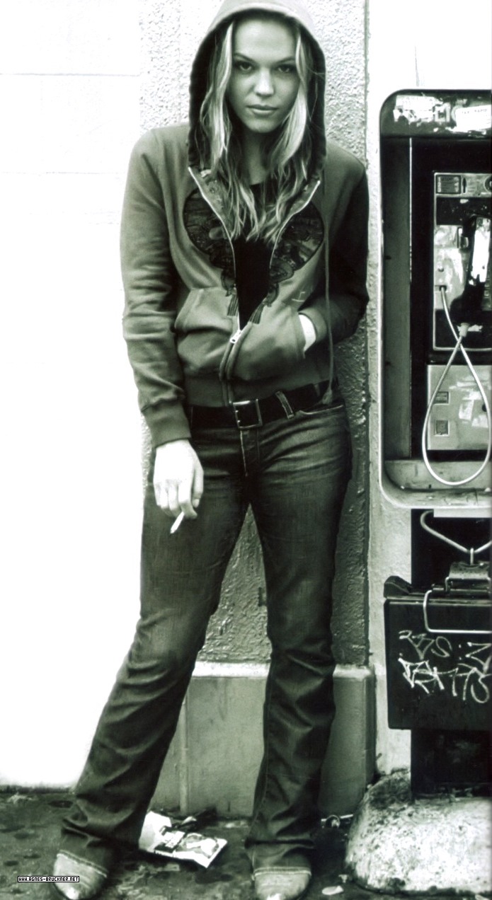 Picture of Agnes Bruckner