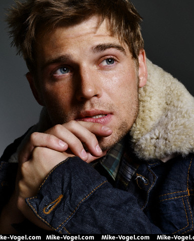 Picture of Mike Vogel