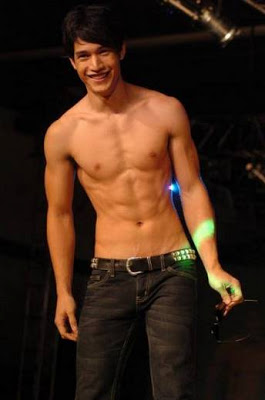 Victor Basa image