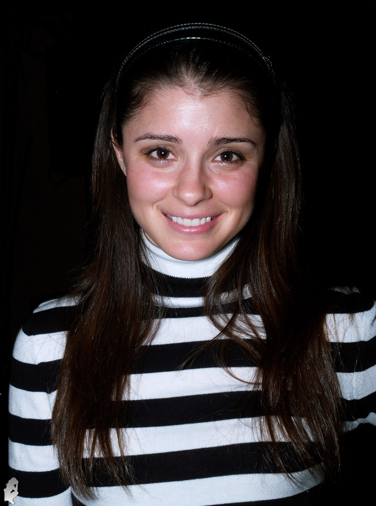 Picture of Shiri Appleby