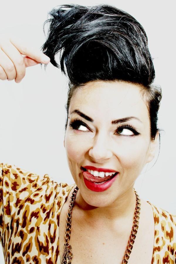 Image of Luciana (v)
