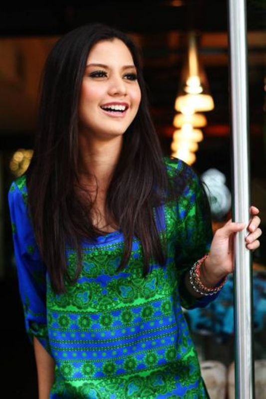 Picture of Lisa Surihani