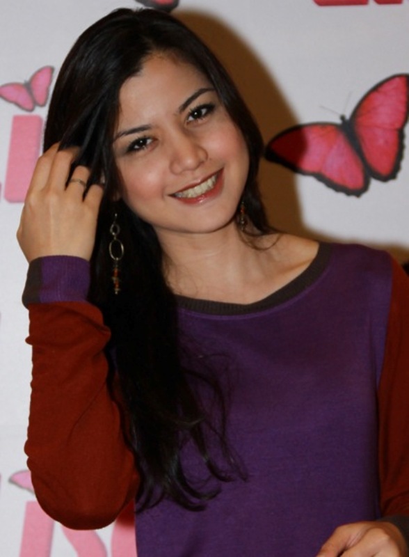 Lisa Surihani picture