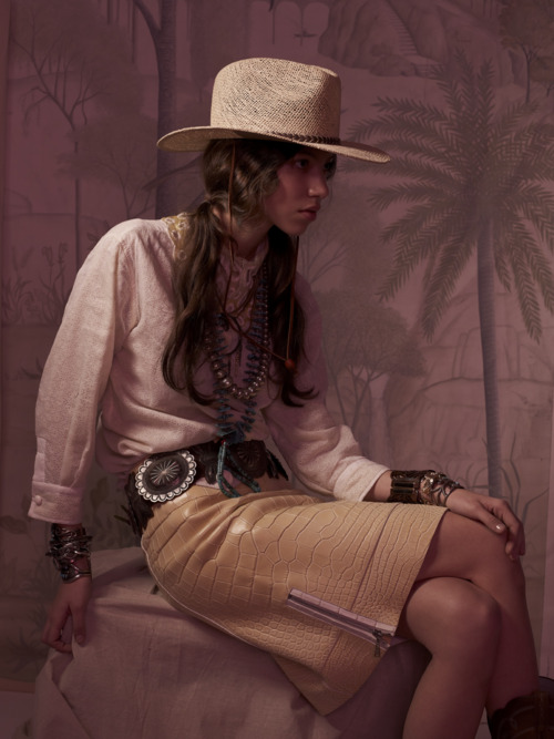 Picture of Emily Carter Model