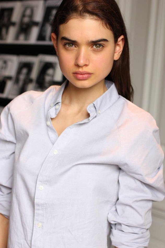 Picture of Paris Roberts