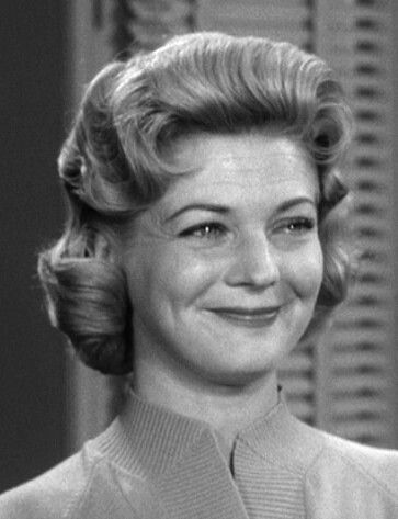 Picture of Gail Davis