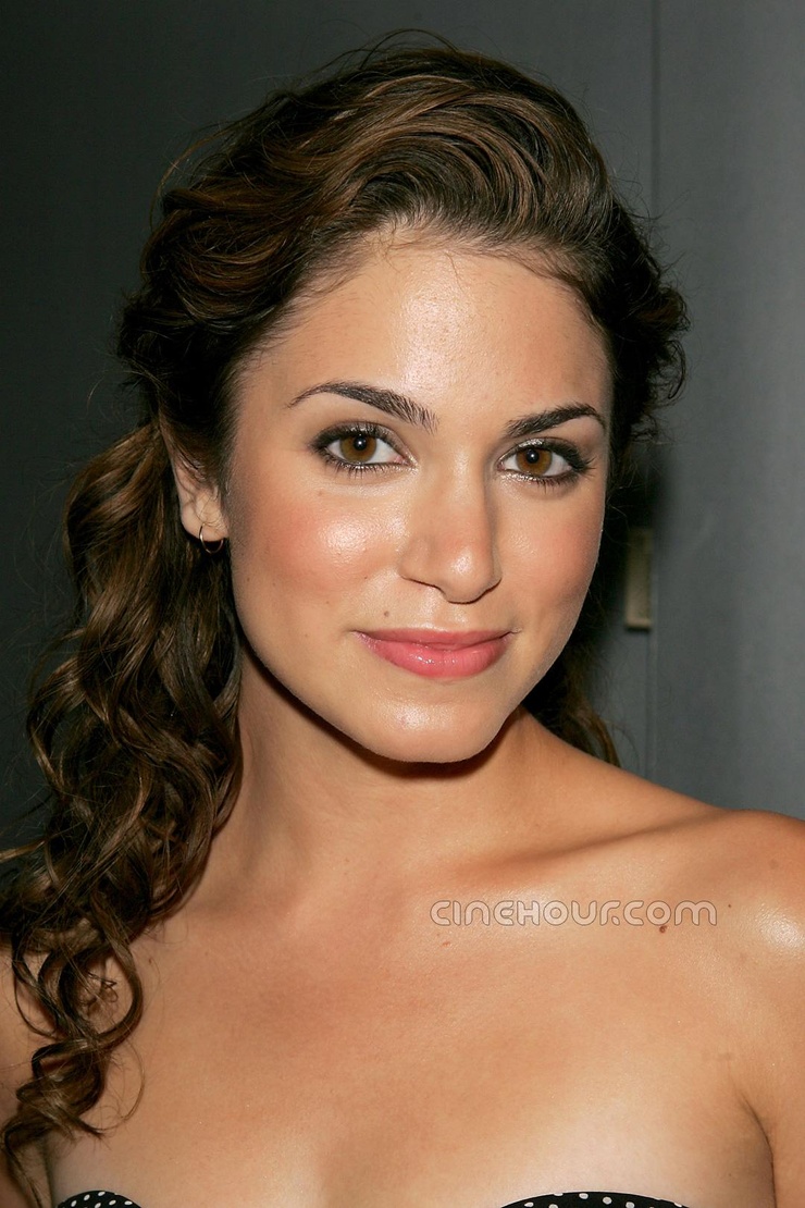 Image of Nikki Reed