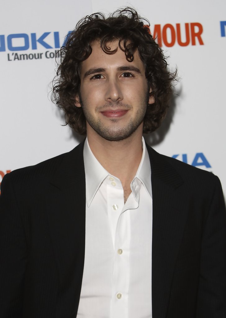 Picture of Josh Groban