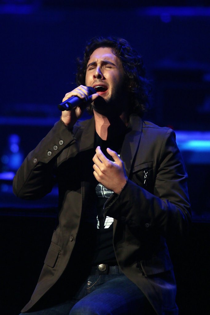 Picture of Josh Groban