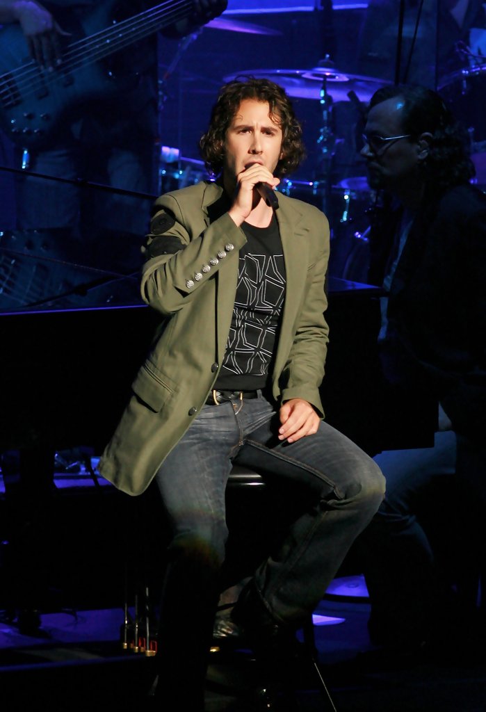 Picture of Josh Groban