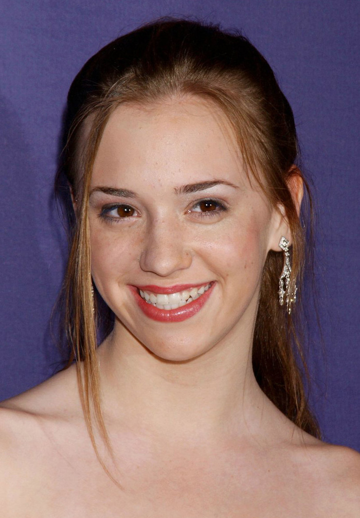 Picture of Andrea Bowen